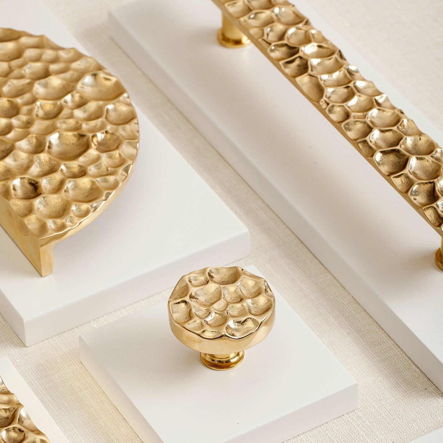 Moon Pull – Studio Marchant